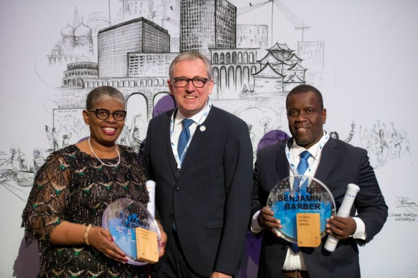 Mayors Zandile Gumede and Daviz Simango share 2018 Dr. Benjamin Barber ...